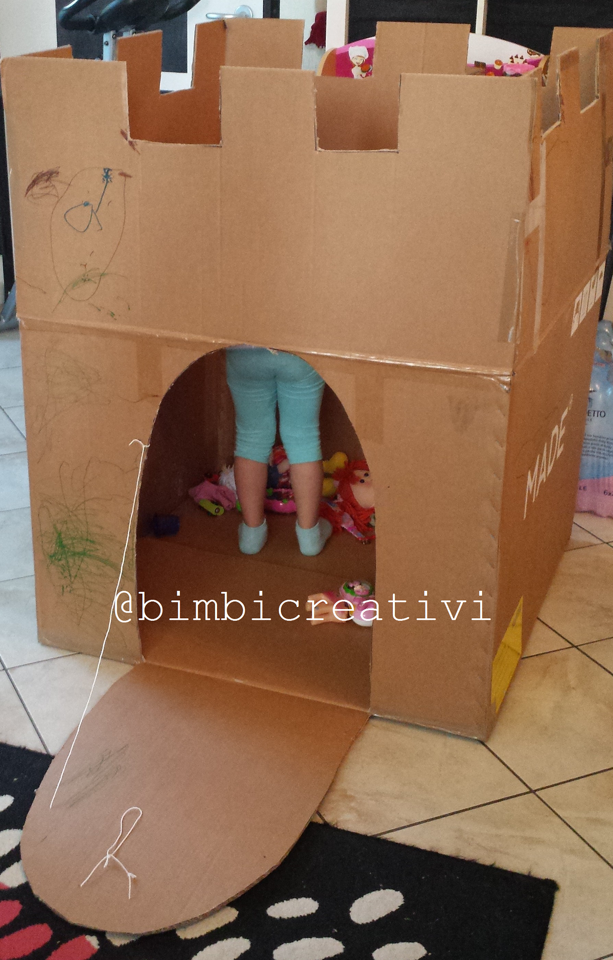 Come costruire il CASTELLO di FROZEN - DIY Frozen Castle - Bimbi Creativi